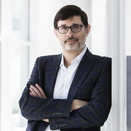 Meet the New Boss: Should You Add an AI-Powered Program to the ...