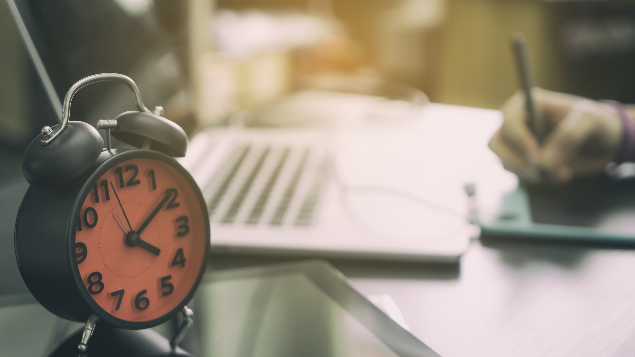 How Do State Overtime Pay Rules Differ from Federal Law?