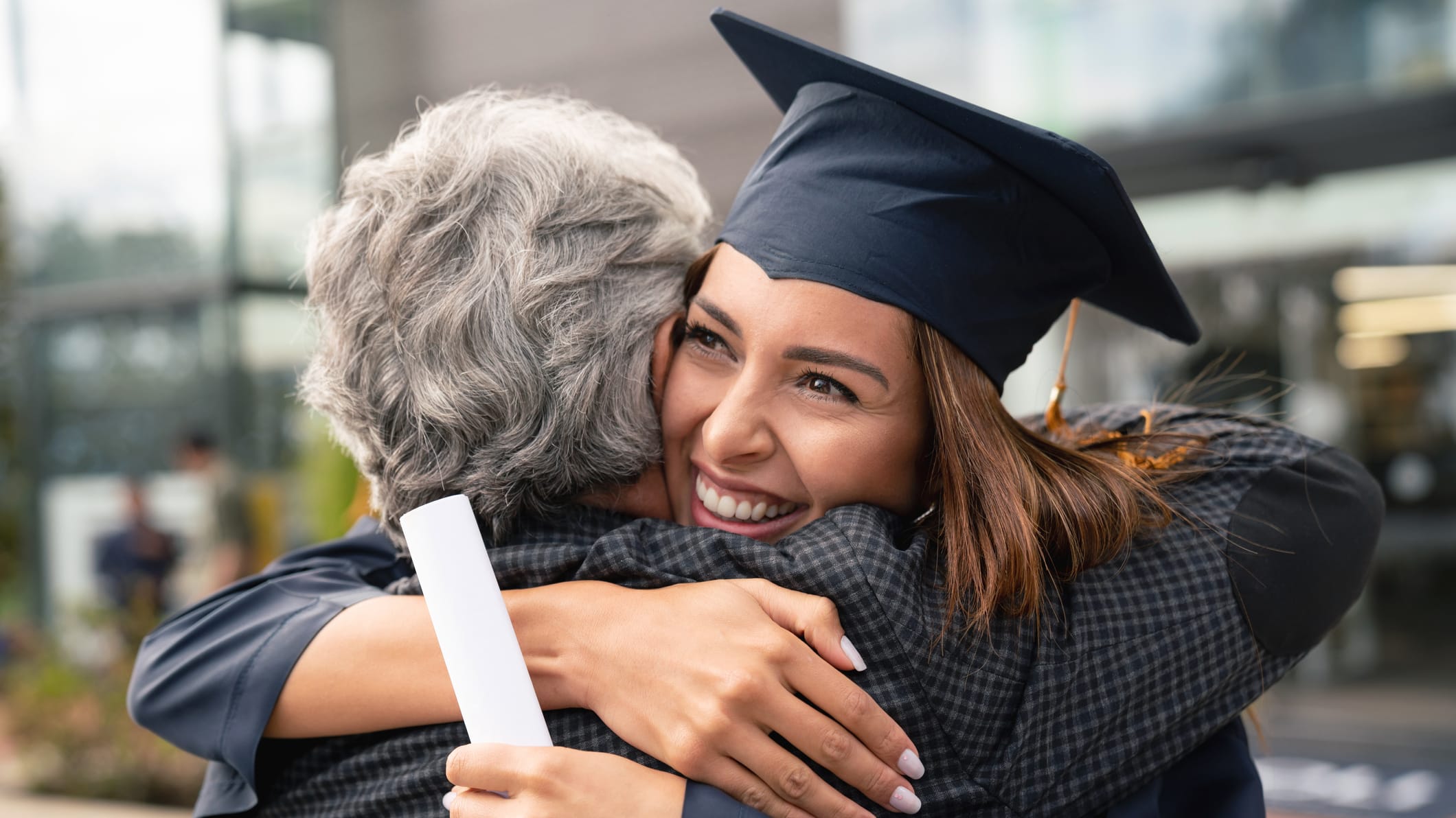 Average Starting Salary for Recent College Grads Hovers Near $51,000