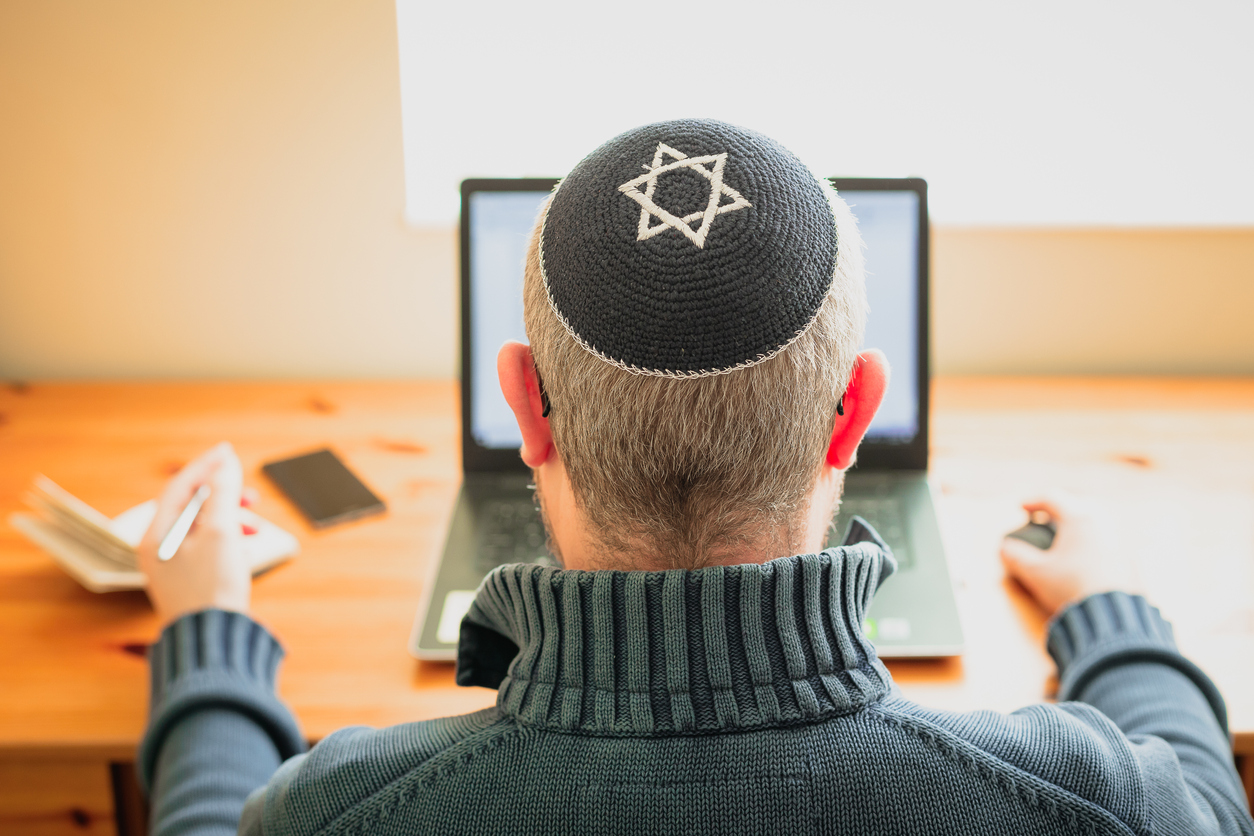 U.S. Jewish Leaders React to Attacks on Israel, Plead for HR Support