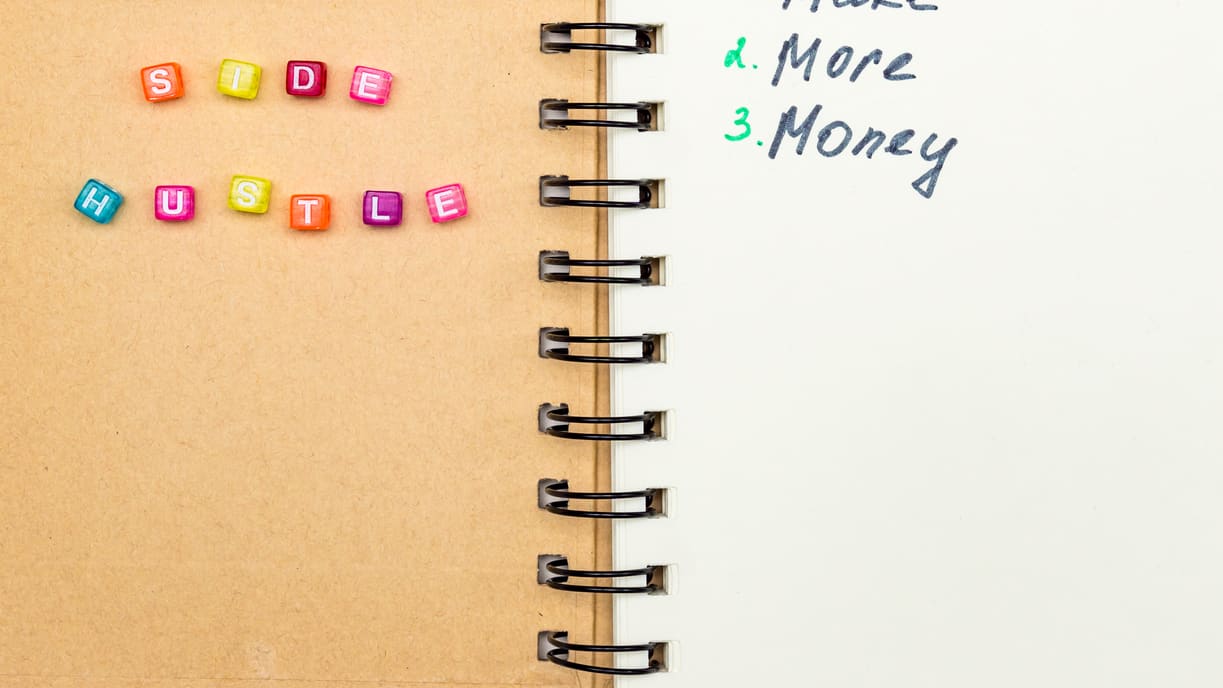 Side-Gig Nation: How to Handle Freelancing Staffers