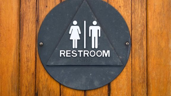 California's Equal Restroom Access Act: 5 Facts Employers Need to Know