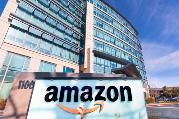 Amazon Unveils Workplace AI Chatbot